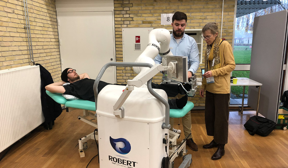 ROBERT® at the WHINN - Life Science Robotics